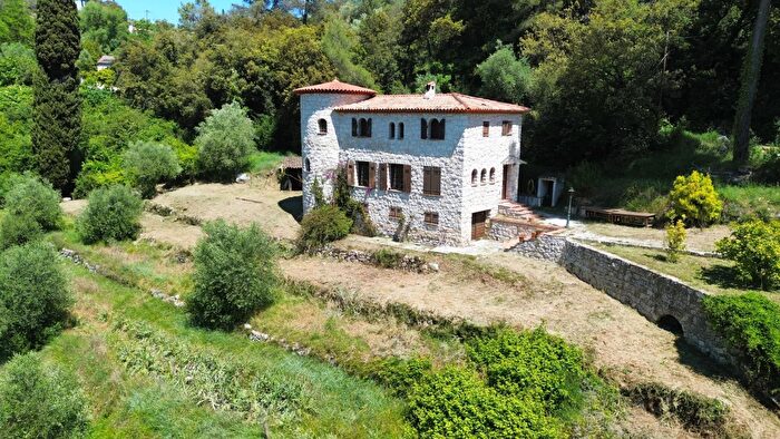 Maison à vendre - Drap - 4 pièces - 3 chambres