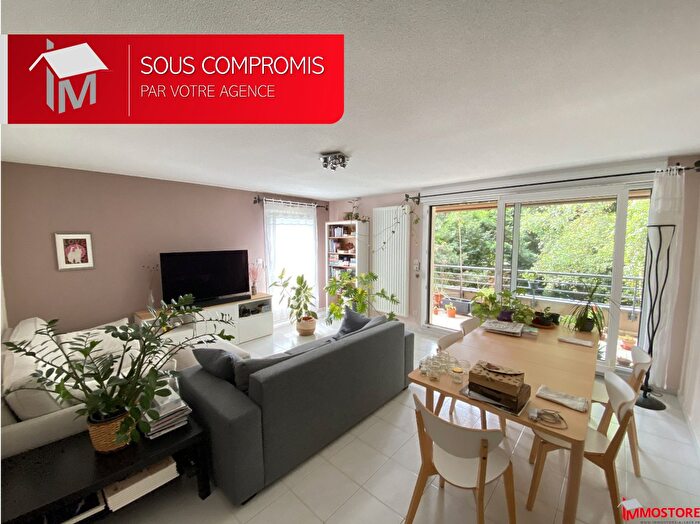 Appartement à vendre - Huningue - 4 pièces - 2 chambres
