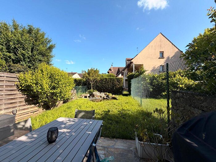 Fontenay-le-Vicomte : Appartement 2 pièces à louer