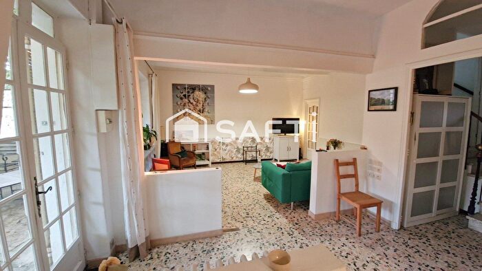 Maison à vendre - Cucuron - 7 pièces - 3 chambres