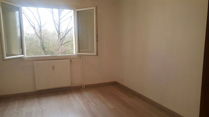Nord, Clermont - Appartement 2 pièces à louer