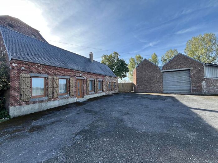 Maison 9 pièces à Le Nouvion-en-Thiérache, à vendre