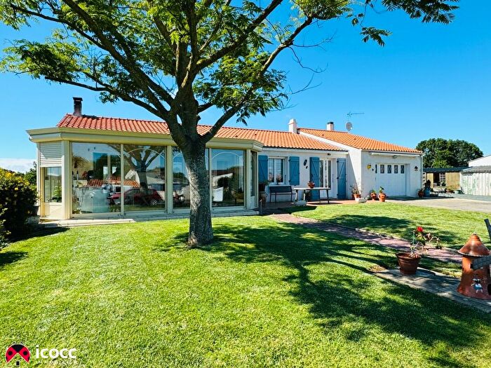 Maison 6 pièces à Saint-Michel-en-l'Herm, à vendre