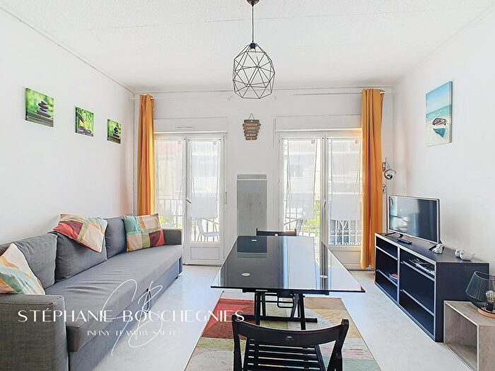 Appartement à vendre - Royan, Centre-ville - 2 pièces - 1 chambre