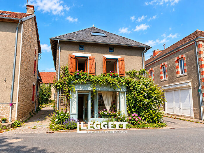 Maison 6 pièces à vendre à Saint-Dizier-Leyrenne