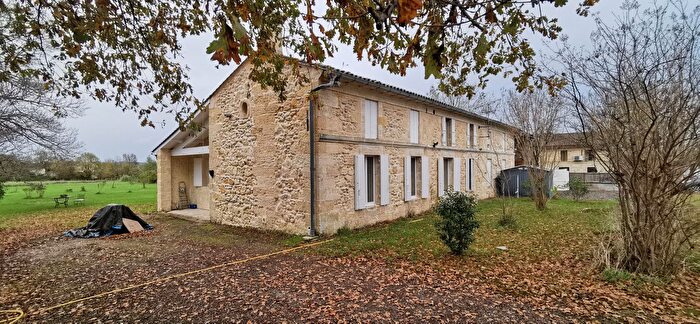 Maison à vendre - Saint-André-de-Cubzac - 7 pièces - 5 chambres