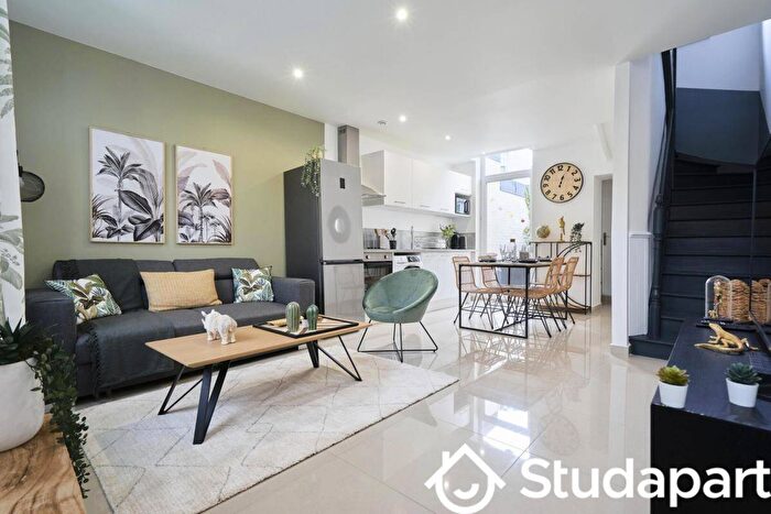 Appartement à louer - Amiens - 1 pièce - 2 chambres