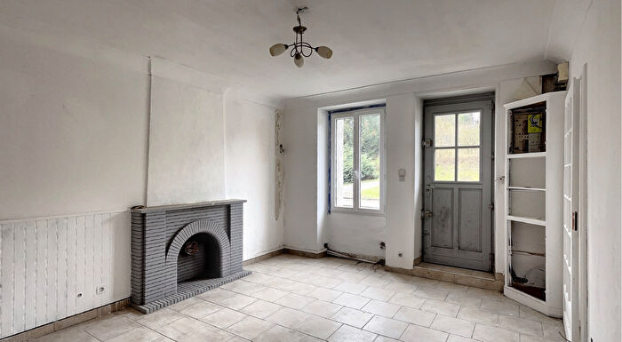 Maison à vendre - Pontvallain - 2 pièces - 1 chambre