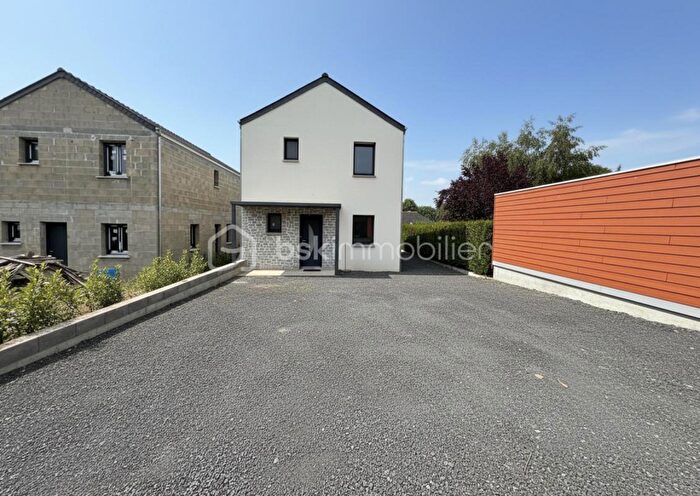 Maison 6 pièces à Issé, à vendre