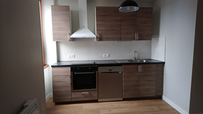 Oyonnax, Belmont : Appartement 3 pièces à louer