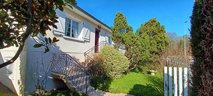 Maison à vendre - Châtellerault - 5 pièces - 3 chambres