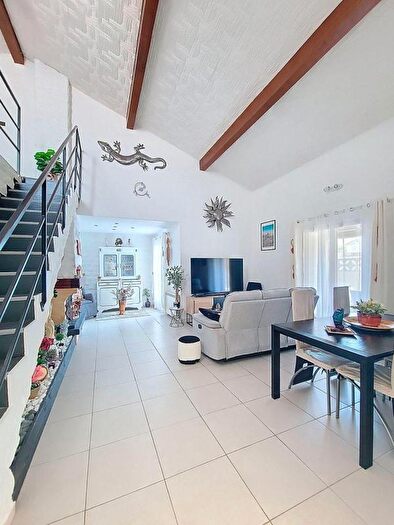 Rochefort-du-Gard : Maison 5 pièces à vendre
