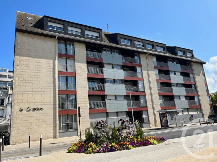 Appartement 3 pièces à Granville, Centre-ville, à vendre