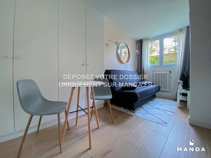 Montreuil, Versailles : Appartement 1 pièce à louer