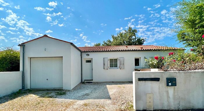 Maison à vendre - Le Château-dOléron - 4 pièces - 2 chambres