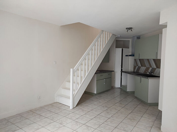 Appartement à louer - Orléans, Dunois, Châteaudun - 3 pièces - 2 chambres