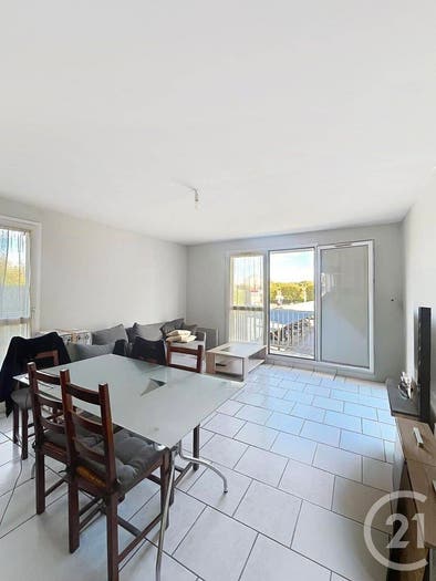 Appartement 3 pièces à Compiègne, à louer