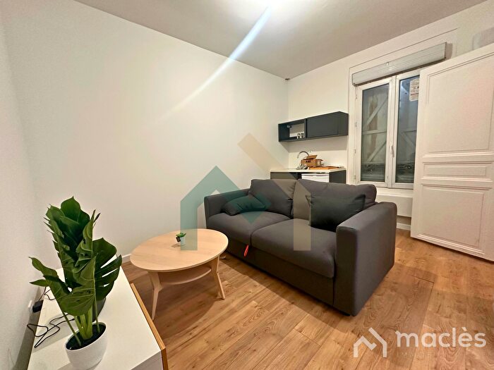 Appartement à vendre - Pierrefitte-sur-Seine, Nord - 2 pièces - 1 chambre