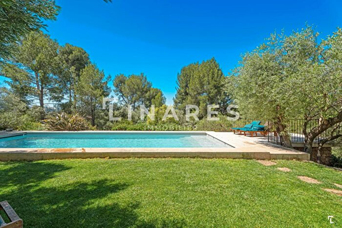 Maison à vendre - Aubagne, Arnaud Solans, Garlaban Royante, Saint-Mitre - 7 pièces - 5 chambres