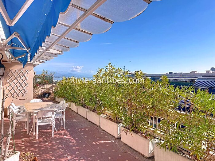 Appartement à vendre - Antibes, Juan-les-Pins, Le Cap - 3 pièces - 2 chambres