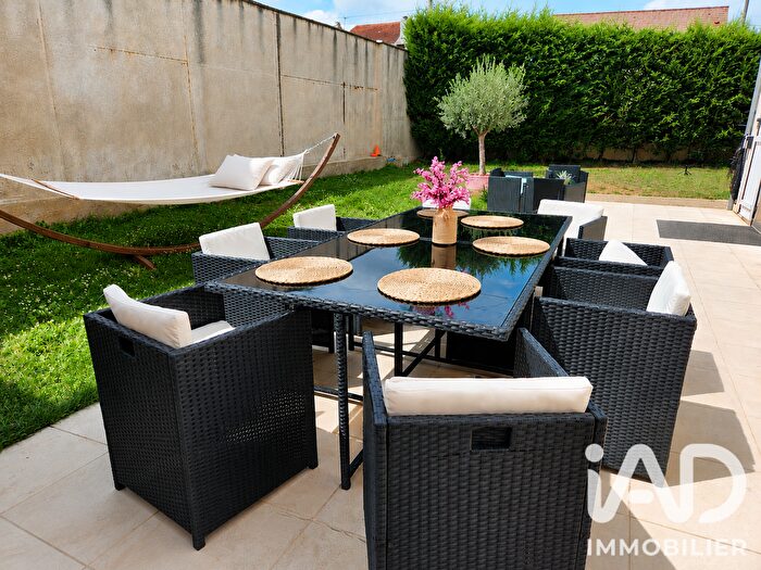 Maison 8 pièces à Les Mureaux, Nouvelle France, à vendre