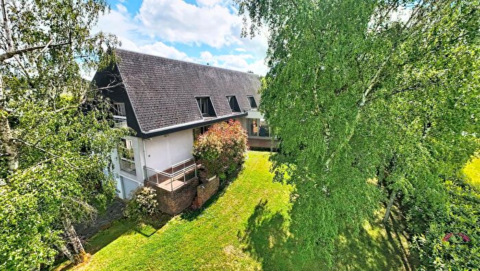 Maison 7 pièces à vendre à Lavault-Sainte-Anne