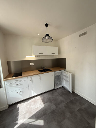 Laval, Les Fourches - Appartement 1 pièce à louer