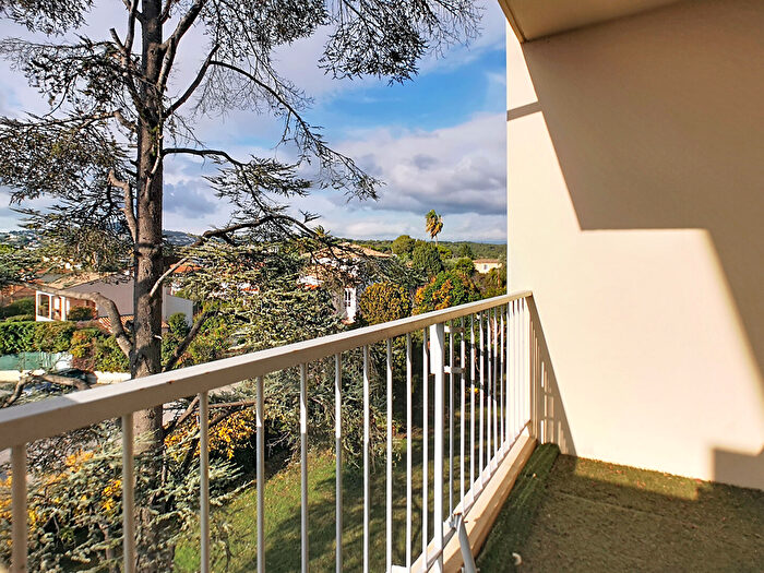 Appartement à vendre - Antibes, Antibes-les-Pins, Trianon, Le Fournel, Peyregoue - 3 pièces - 2 chambres