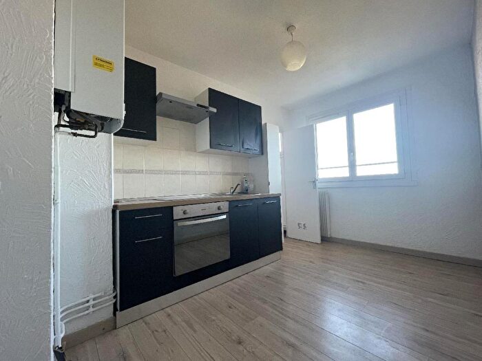 Appartement à vendre - Rezé - 4 pièces - 2 chambres