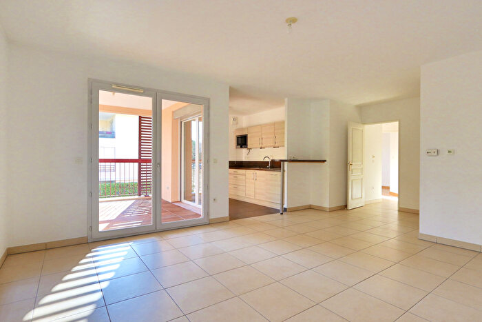 Appartement à louer - Lyon e , Champvert, Point du Jour, Jeunet - 3 pièces - 2 chambres