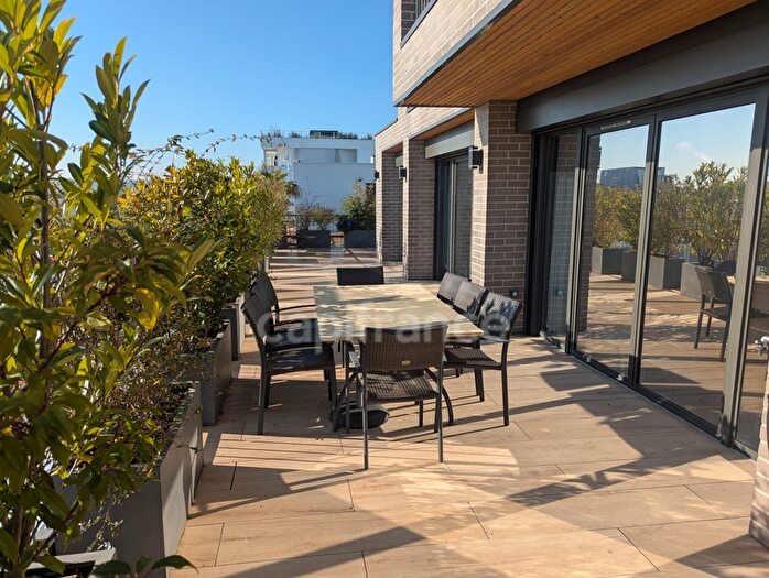 Appartement à vendre - Rueil-Malmaison, Mont Valerien - 6 pièces - 4 chambres