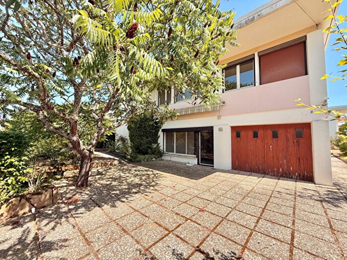 Maison 4 pièces à Genlis, à vendre