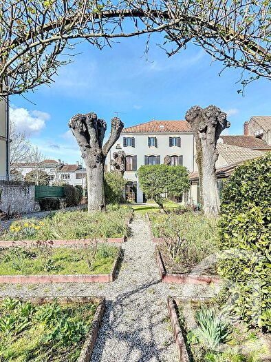 Maison à vendre - Sainte-Livrade-sur-Lot - 7 pièces - 4 chambres
