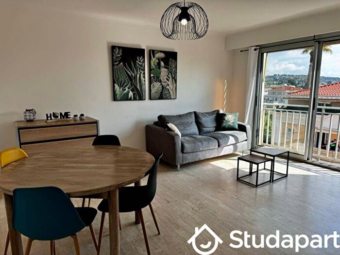 Appartement à louer - Le Golfe-Juan, Vallauris - 2 pièces - 1 chambre