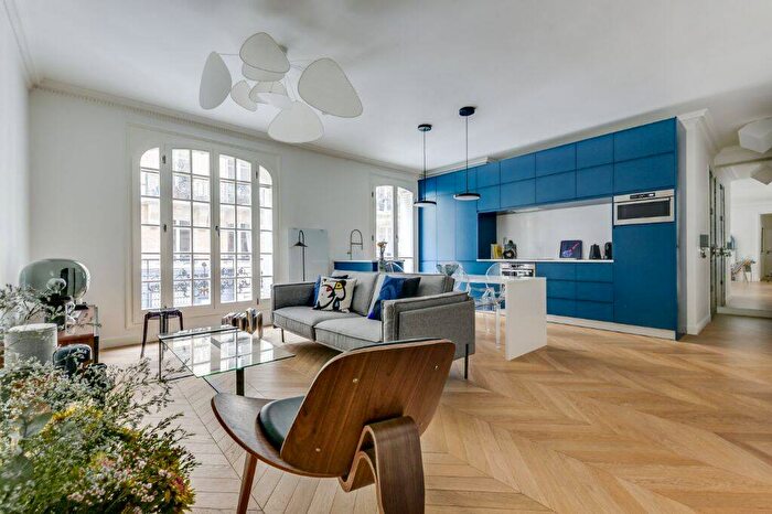Grandes Carrières-Clichy, Paris 18ème arrondissement : Appartement 3 pièces à louer
