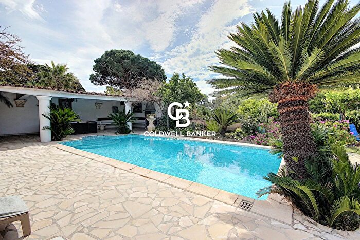 Maison à vendre - Sainte-Maxime, Saquèdes, Quilladou, Garonnette, Golfe - 5 pièces - 3 chambres