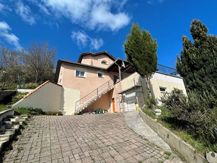 Maison à vendre - La Tour-du-Pin - 5 pièces - 4 chambres