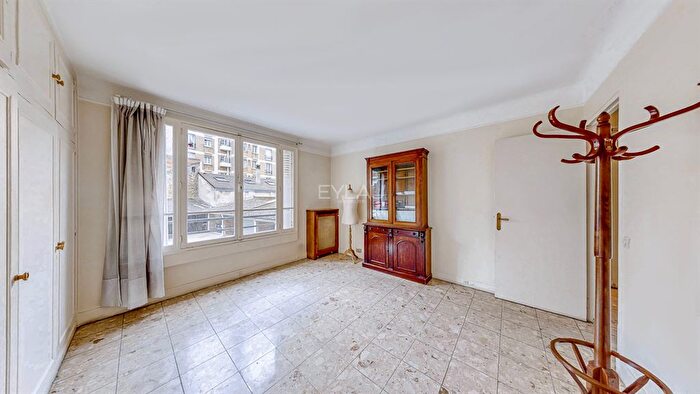 Paris 16ème, Porte de Saint-Cloud, Auteuil-Sud : Appartement 4 pièces à vendre