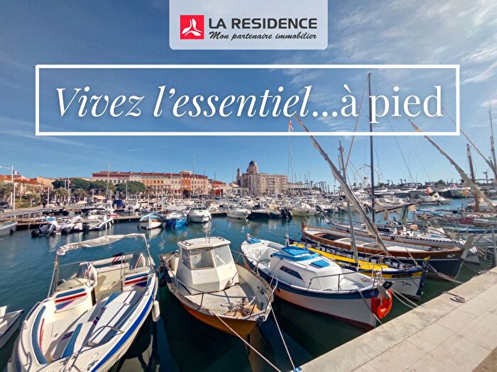 Appartement à vendre - Saint-Raphaël, Centre-ville - 3 pièces - 2 chambres