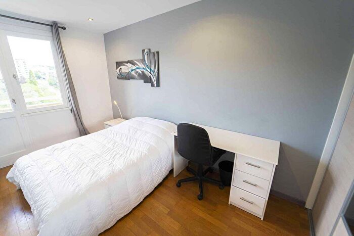 Appartement 6 pièces à louer à Monthieu-Saint François, Saint-Étienne