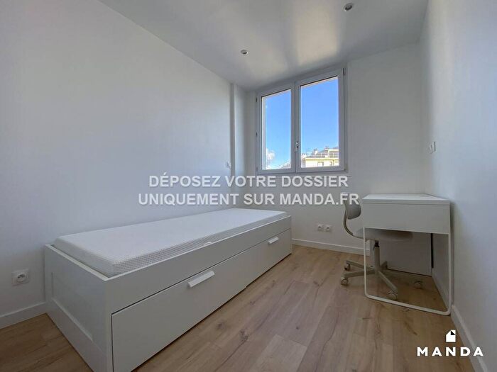 Appartement 4 pièces à louer à Cité Pierre et Marie Curie, Ivry-sur-Seine