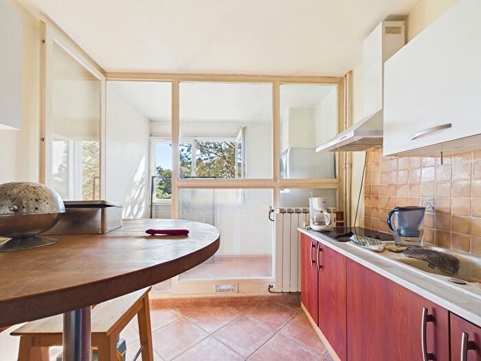 Appartement 3 pièces à vendre - Villeneuve-lès-Avignon, Charbonnières