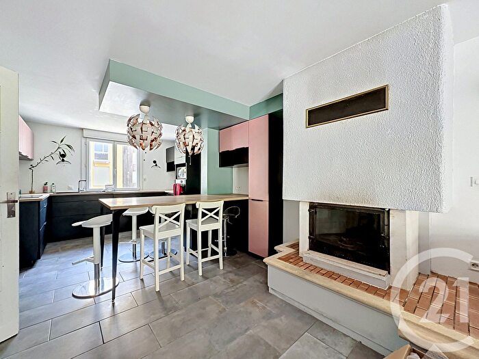 Nantes, Saint-Clément, Jardin des plantes, Caserne Lamoricière : Maison 5 pièces à vendre