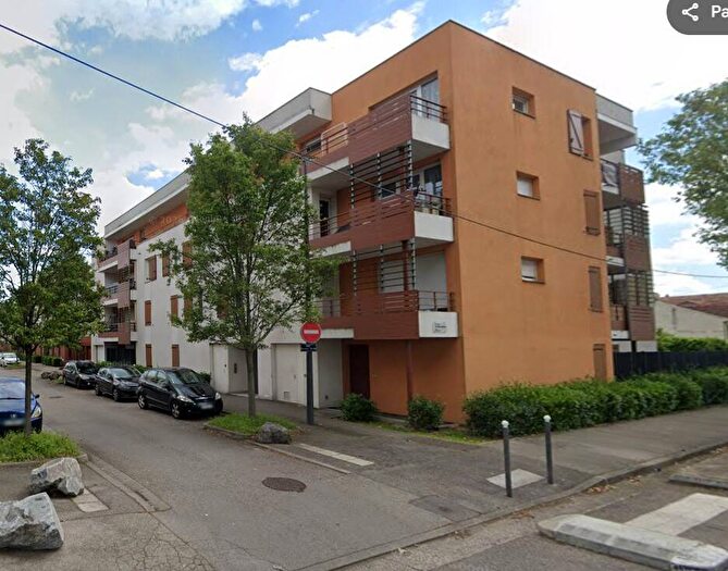 Appartement à louer - Le Sud, Vaulx-en-Velin - 3 pièces - 2 chambres