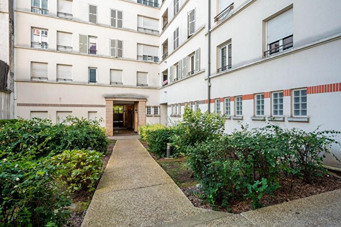 Appartement à louer - Saint-Denis, La Plaine Saint-Denis - 2 pièces - 1 chambre