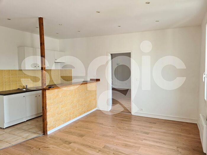 Appartement à louer - Paris e , Château dEau, Lancry - 2 pièces - 1 chambre