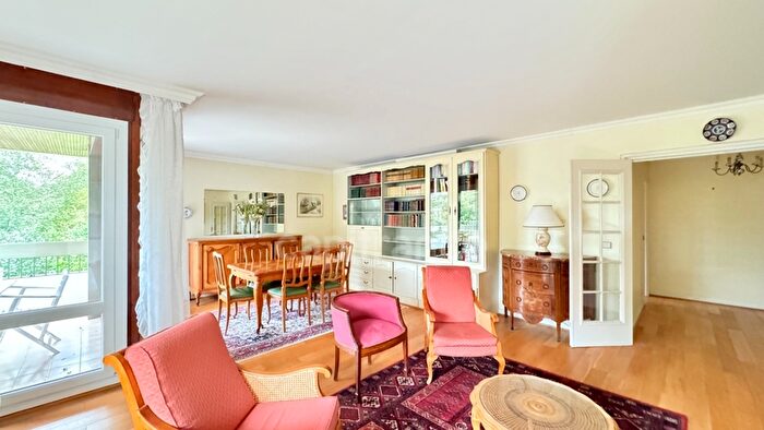 Appartement à vendre - Noisy-le-Roi - 4 pièces - 2 chambres