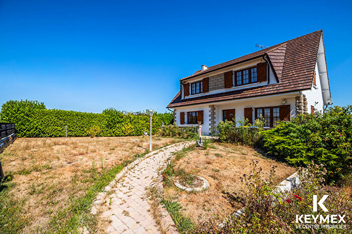 Maison 7 pièces à Sainte-Geneviève, à vendre