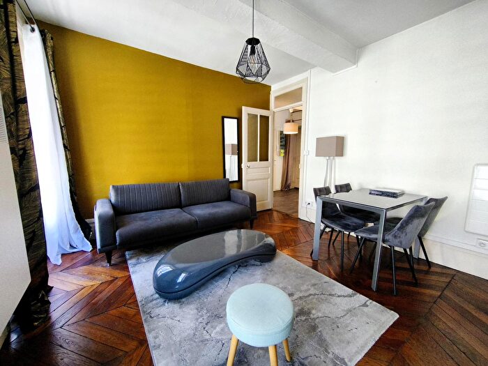 Lyon 1er, Bas des Pentes, Presquîle : Appartement 2 pièces à louer