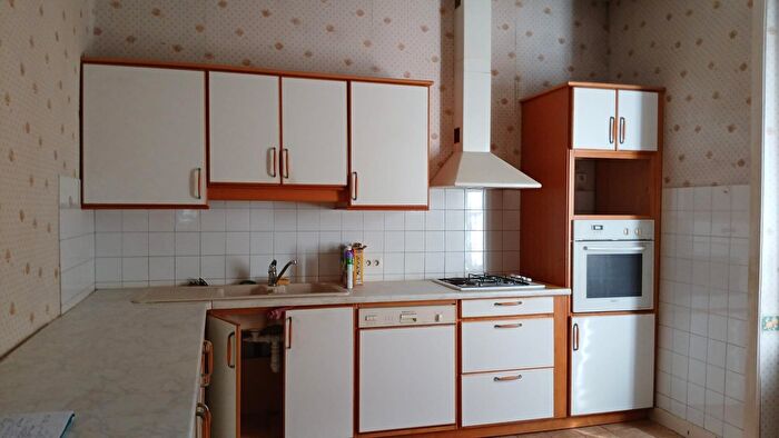 Piégut-Pluviers - Maison 4 pièces à vendre